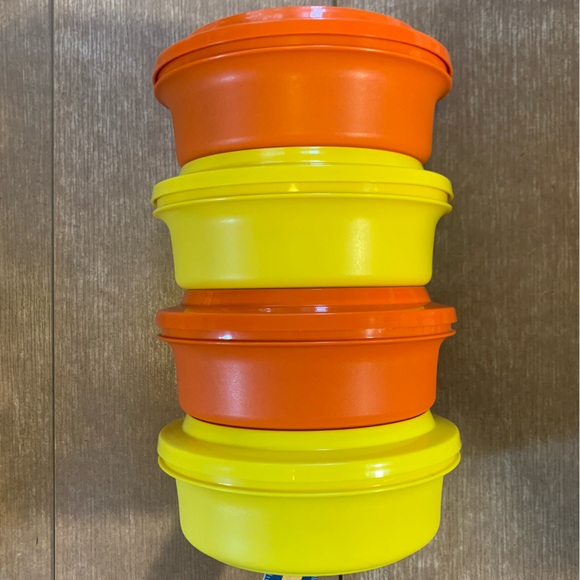 Tupperware | Kitchen | 4 Vintage Tupperware Seal Serve Containers With ...